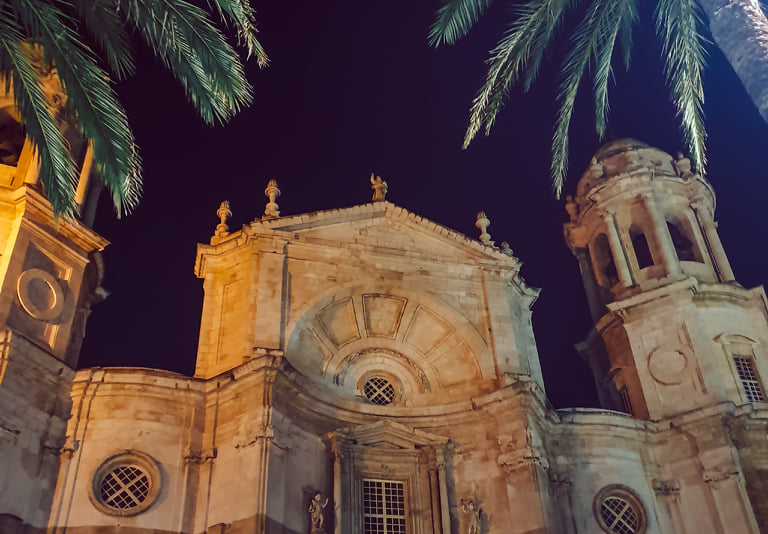 Three days in Cádiz | What I wore? - Glam, but first coffee