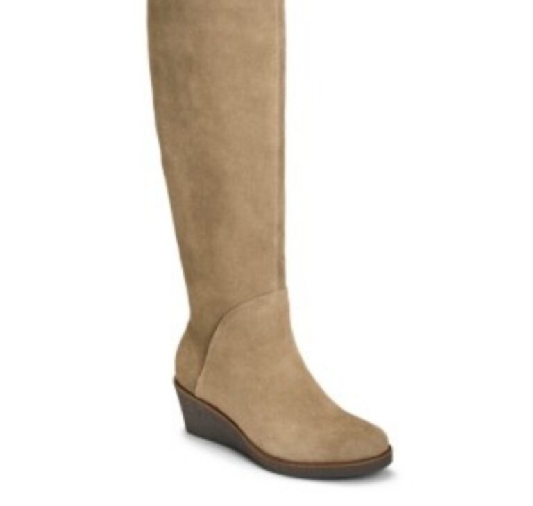 The best Stylish Winter Boots for women 2020 - Glam, but first coffee